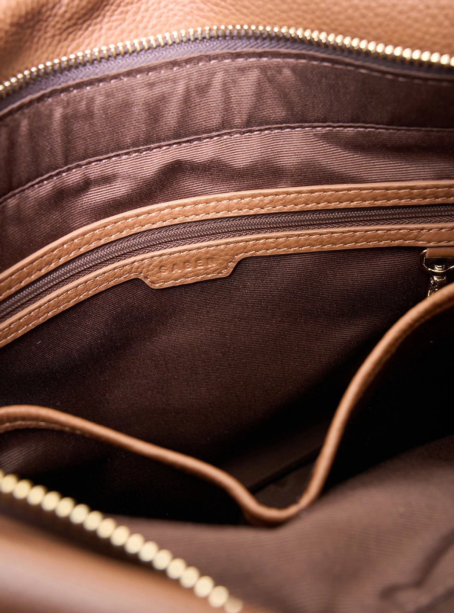 SABEN BECKS CROSSBODY TAN LUXE – Boutique on Main Street